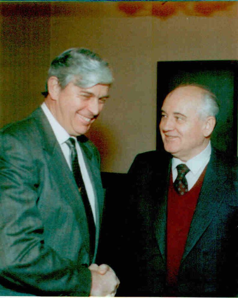 Fred Finn, the world's most prolific flyer - Aircraft Interiors ...