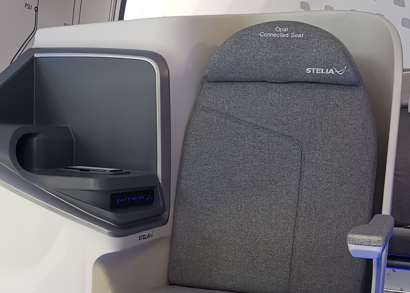 Stelia Aerospace shows connected first class seat - Aircraft Interiors ...
