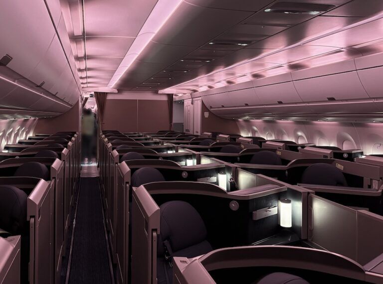 Philippine Airlines' (PAL) flagship A350-1000 cabin interiors ...