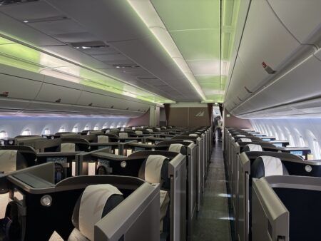Philippine Airlines' (PAL) flagship A350-1000 cabin interiors ...